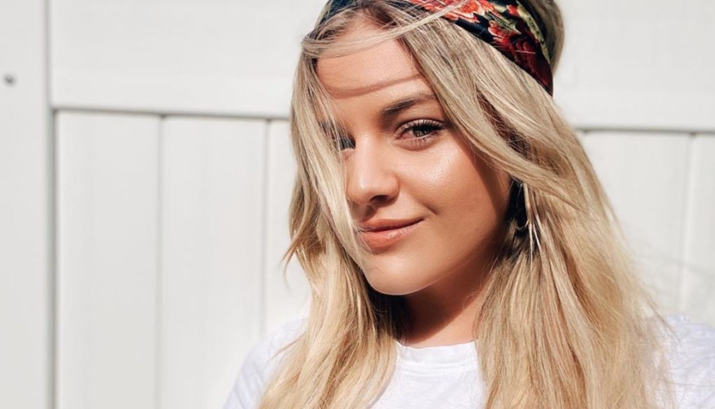Get Kelsea's Pretty Beauty Look - ysbnow